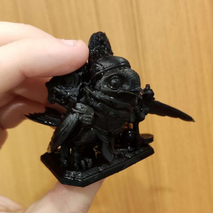 3D Printable Swift bird Merchant by Pepunki Creatures