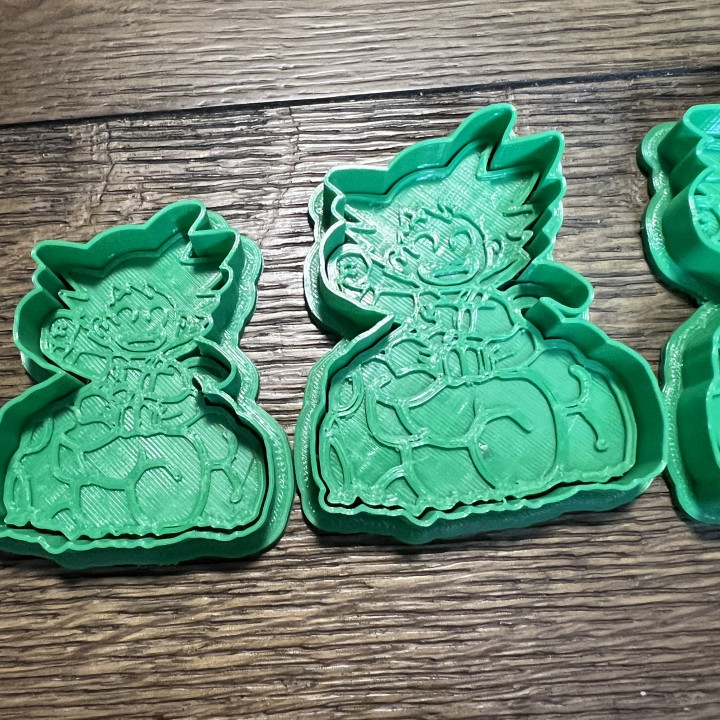 3D Printable Kid Goku on Nimbus Cloud Cookie Cutter and Stamp by ...