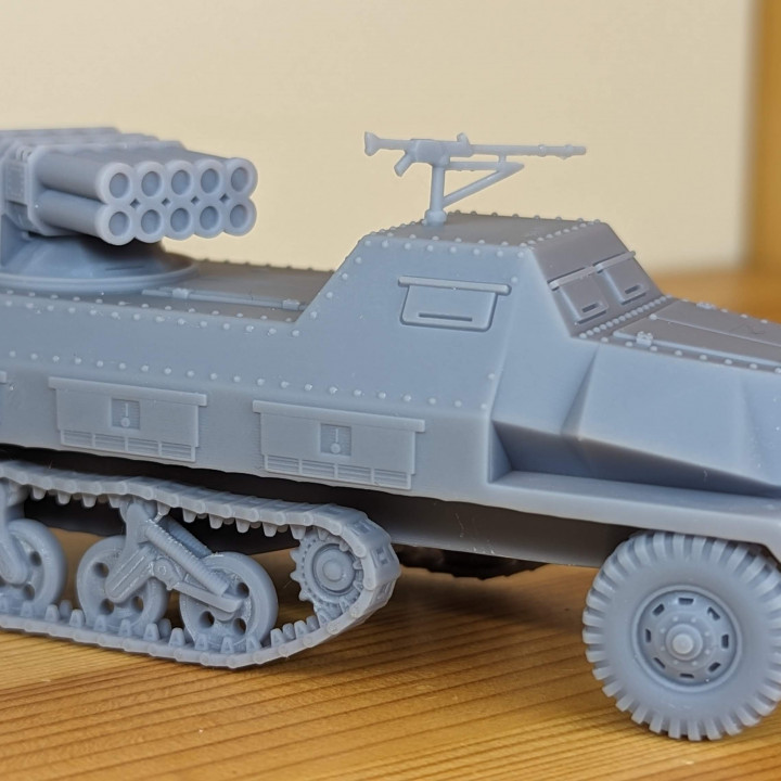3D Printable Sd.Kfz.4 Panzerwerfer (Germany, WW2) by Wargame3d