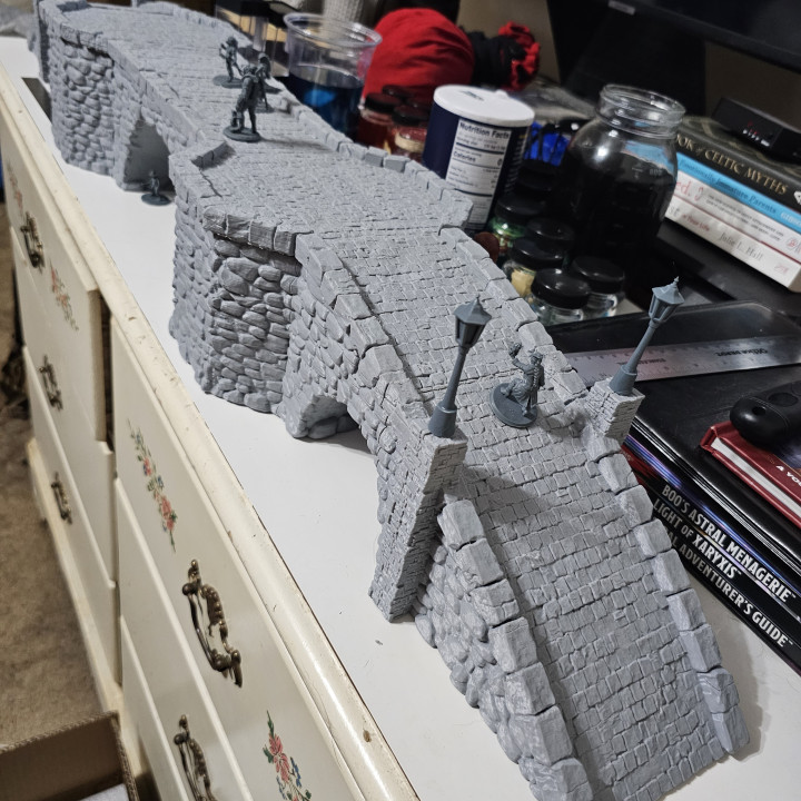 3D Printable Gatehouse - Gate Bridge by Gracewindale Mini Scenery