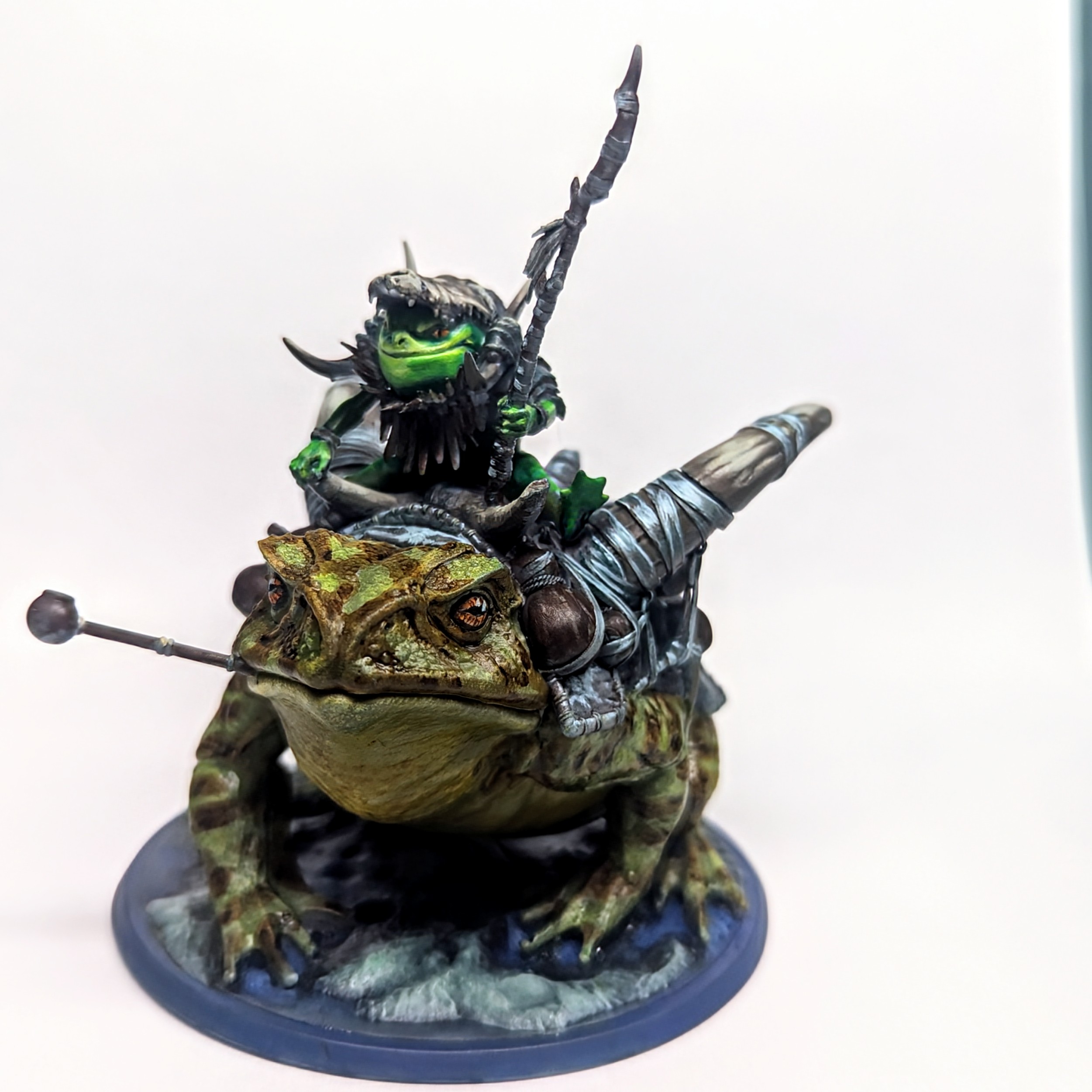 3D Printable Pack ShellBack Mount by Rescale Miniatures