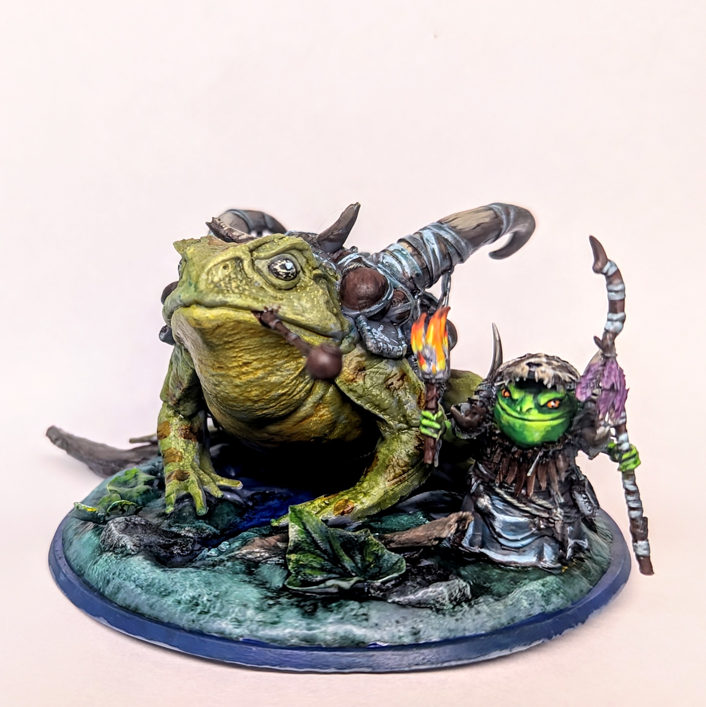 3D Printable Pack ShellBack Mount by Rescale Miniatures