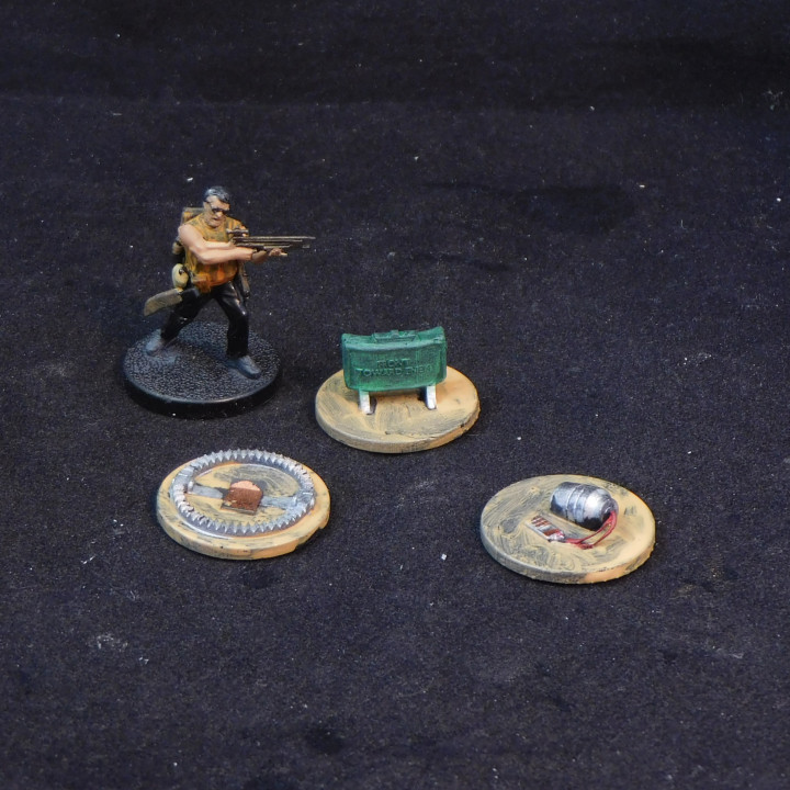 3D Printable Modern Trap Token Set by Michael Crossman