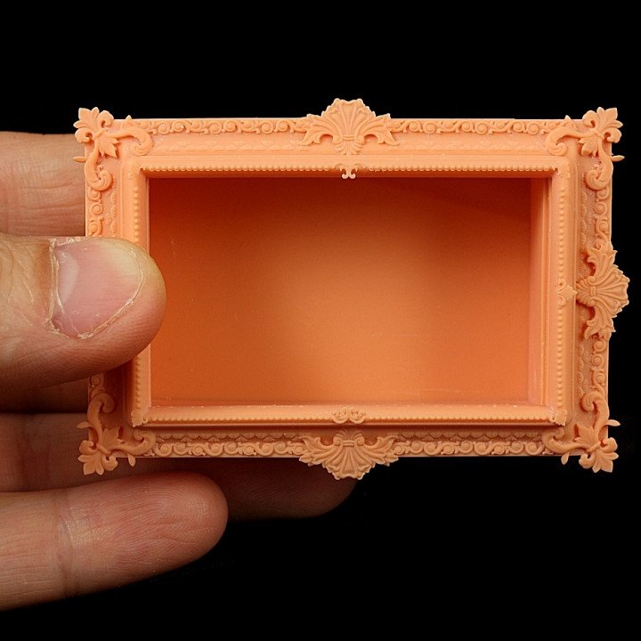 3D Printable Frame 2 with Box by Oliver Spaeth