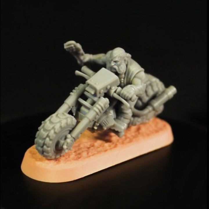 3D Printable Space Dwarf Biker #5 by Hardcore Miniatures
