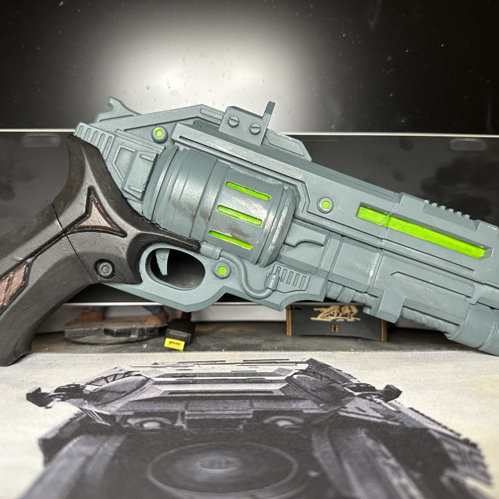 3D Print of Cyberpunk Prop - Apex-Q Heavy Revolver by garrettsulzman