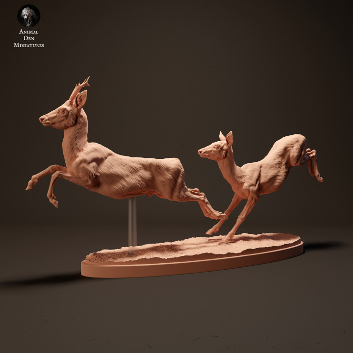 3D Printable Roe Deer Running by Animal Den Miniatures