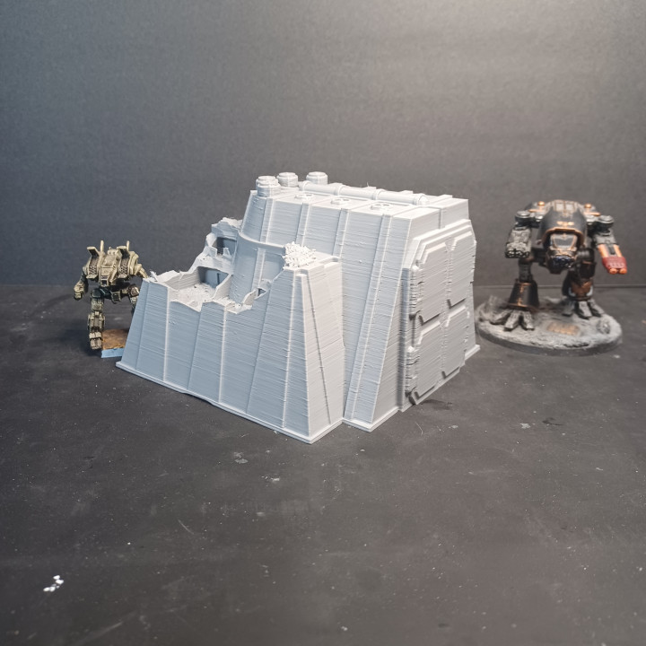 3D Printable Ruined Hardened Mech Factory MilR023 by Wargame Forge