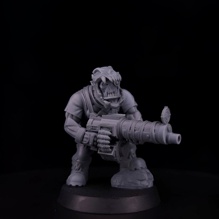3D Printable Space Orc with Machine Gun by Hardcore Miniatures