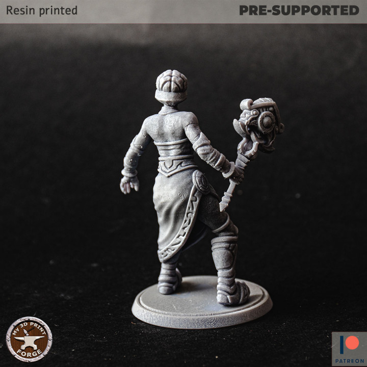 3D Printable Stone Maiden Attack with Mace by My3DPrintForge