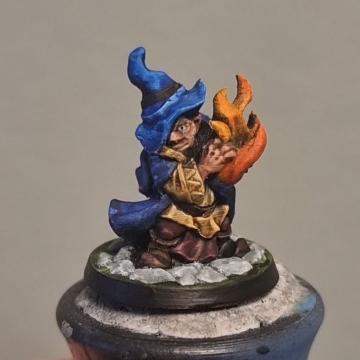 3D Print of Supportless Gnome Warlock Male by jonatan3