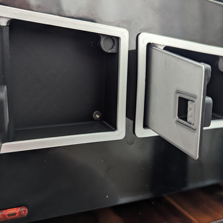 3D Printable REDCAT Racing COE Hauler compatible side Toolboxes by ...