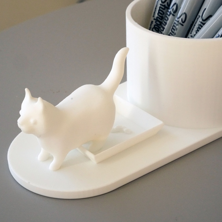 3D Printable Cat litter box pen holder by Philippe Barreaud