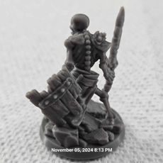 3D Printable Supportless Skeleton Sample Wooden Shield by Arbiter ...