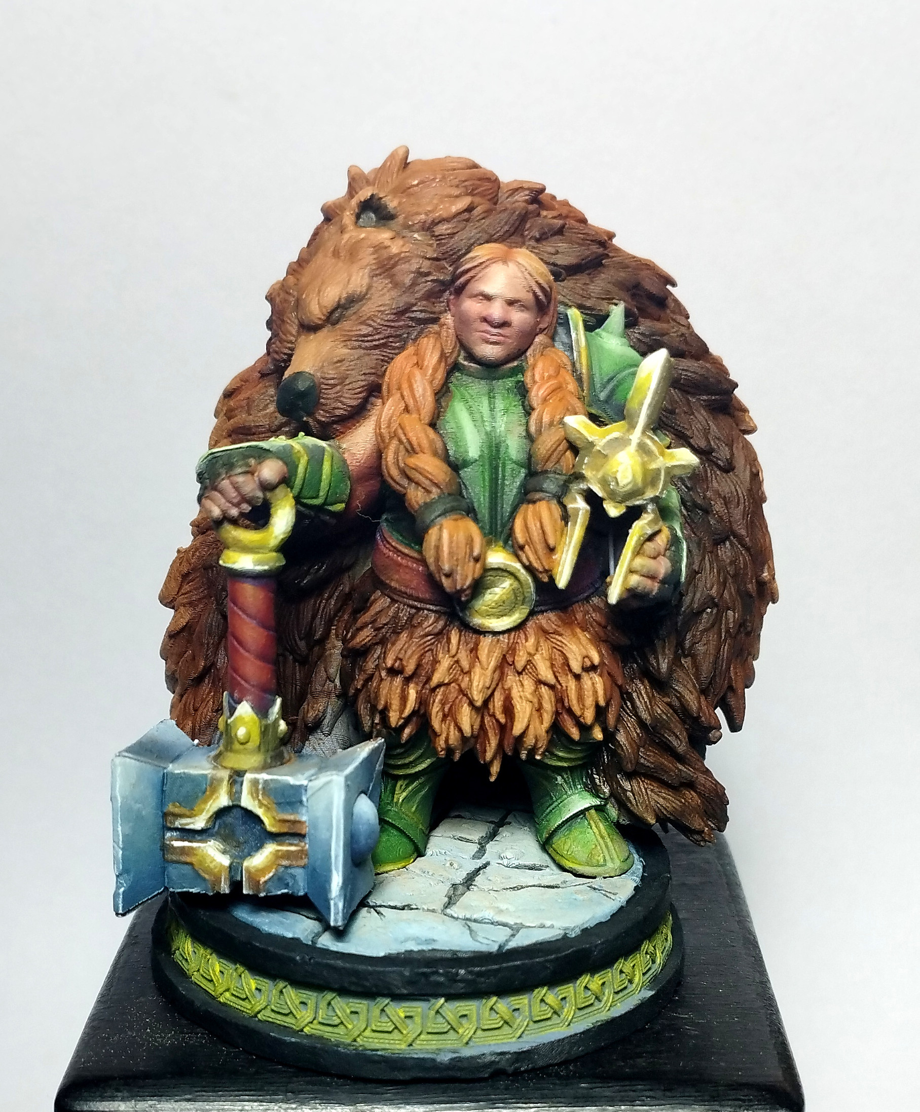 3D Printable Queen of Frosthold by The Witchguild