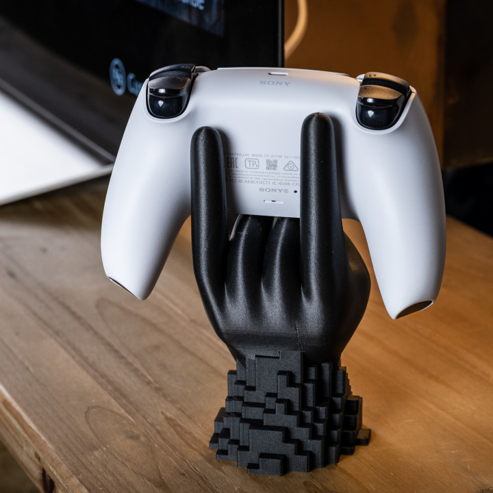 3D Printable Hand Controller Stand - PS5 & Xbox by Holoprops