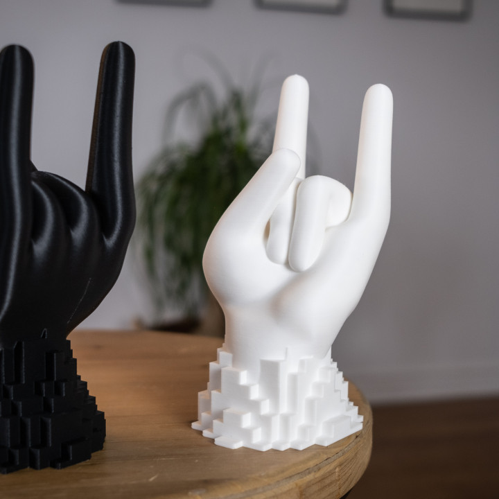 3D Printable Hand Controller Stand - PS5 & Xbox by Holoprops