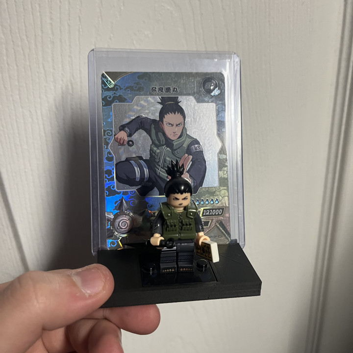 3D Printable Lego minifigure top loader card holder by Owen B