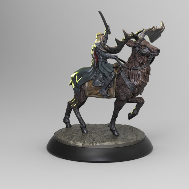 3D Printable Wood Elf King by Papel 3D