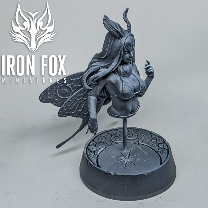 3D Printable Bust - Lux Pin-Up (SFW and NSFW versions) by Iron Fox Miniatures