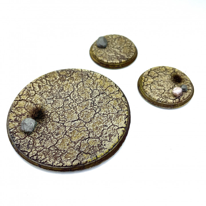 3D Printable 33 Piece Cracked Earth Base Set by Custom Miniature Maker