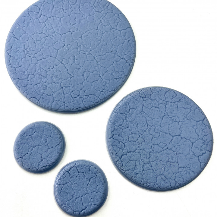 3D Printable 33 Piece Cracked Earth Base Set by Custom Miniature Maker
