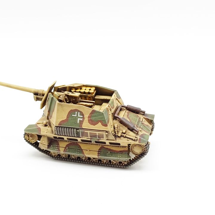 3D Printable Pak 40 auf Panzerkampfwagen 737 FCM (f) (Germany, WW2) by ...