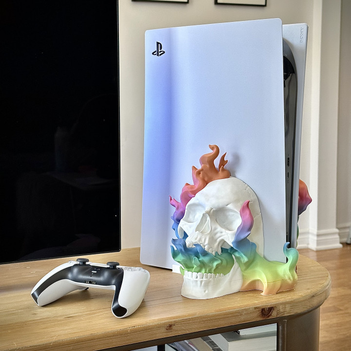3D Printable Skull Stand Playstation 5 DISC edition by Holoprops