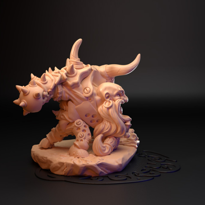 3D Printable Jaw Breaker - Bull hero by Daniel Kałaska