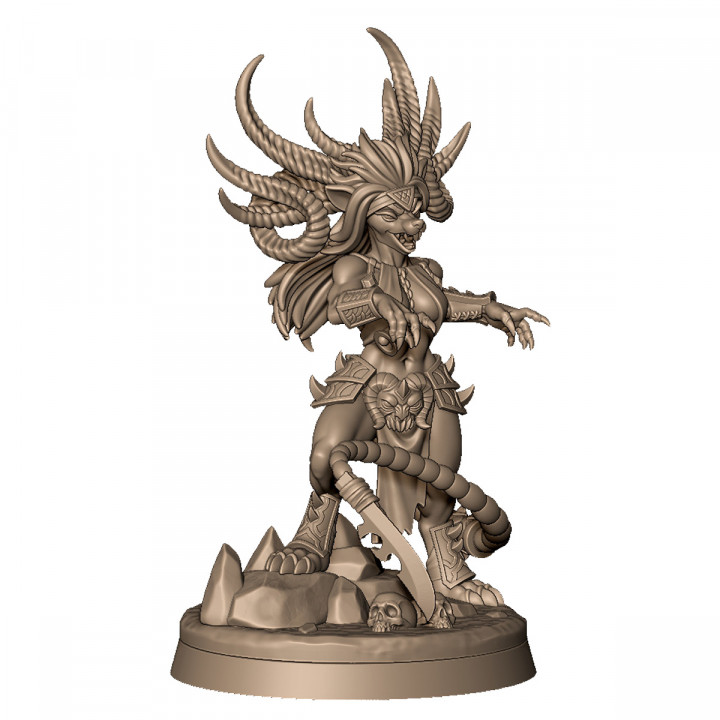 3D Printable Rat queen by Willy Kao