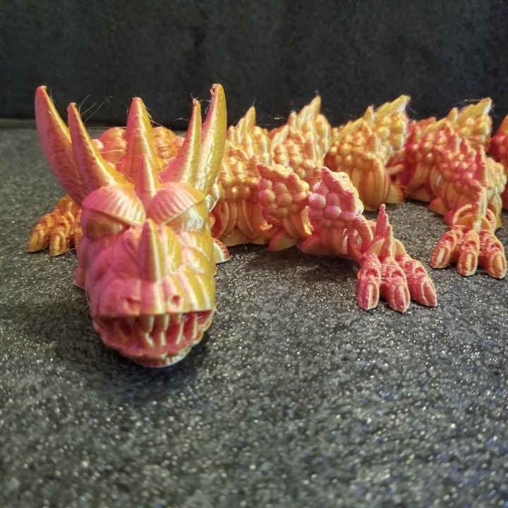 3D Printable Shakaworld3D Bumpy Crawler dragon by Shakaworld3D