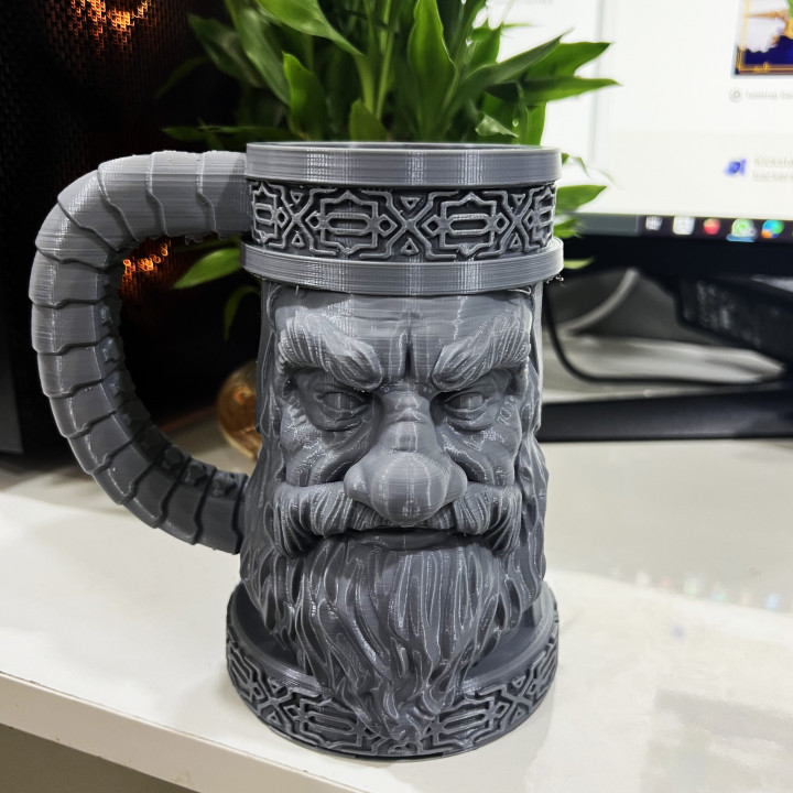 3D Printable Dwarf Mug by Mystic Makers Miniatures
