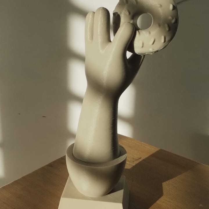 3D Printable Homer Simpson hand by XIMO LOPEZ