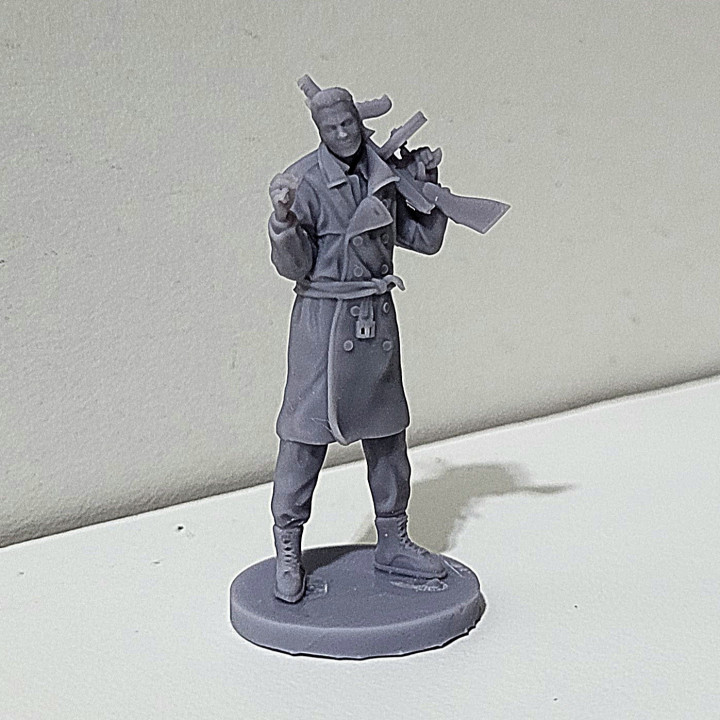3D Printable Ex-Soldier by Robson Carlos Tonello