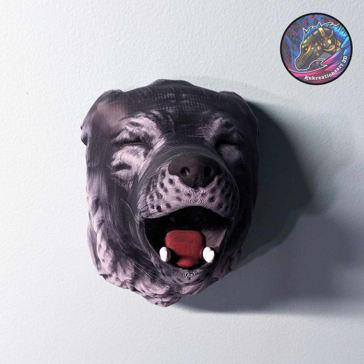 3D Printable Wolf Decor Wall Mount and Keyhanger by Kirsten M