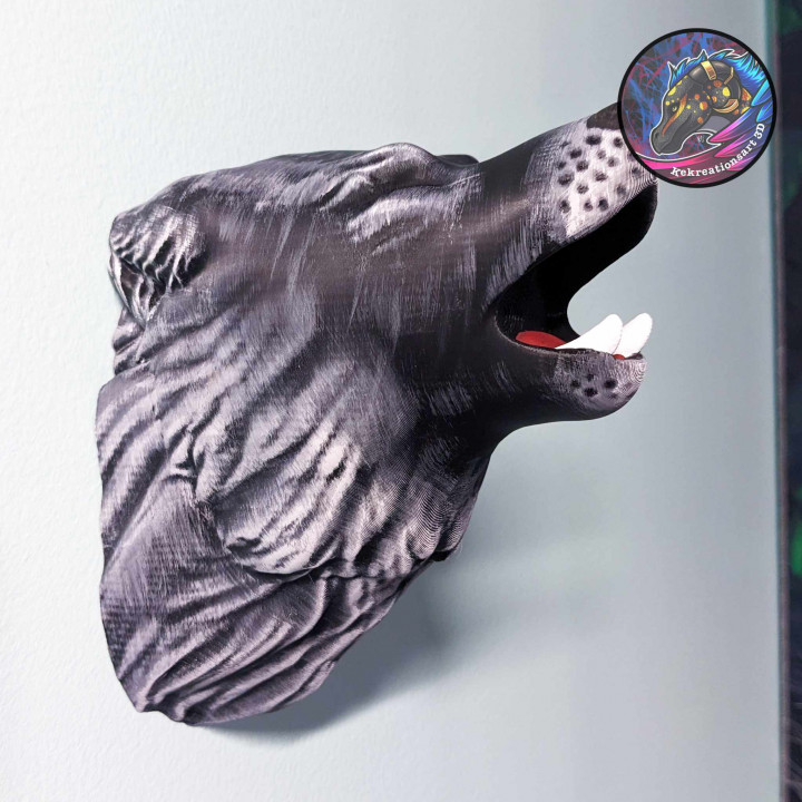 3D Printable Wolf Decor Wall Mount and Keyhanger by Kirsten M