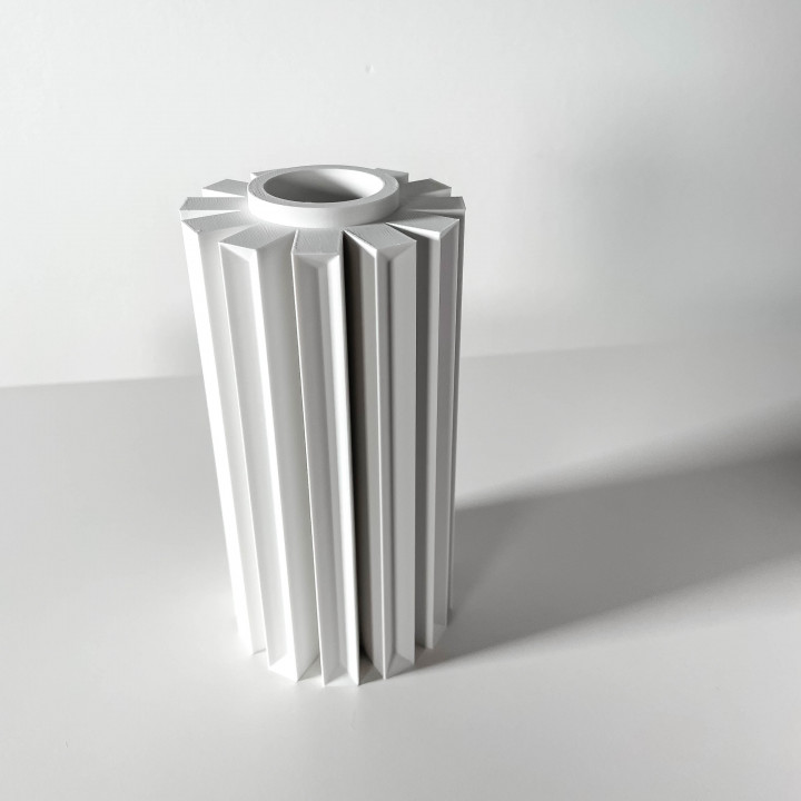 3D Printable The Unda Vase, Modern and Unique Home Decor for Dried and Preserved Flower ...