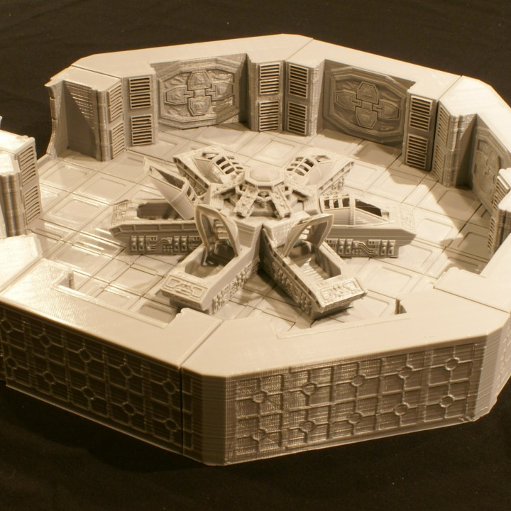 3D Printable Nostrom Large Cryo Sleep Chamber (Alien Inspired) by Mark