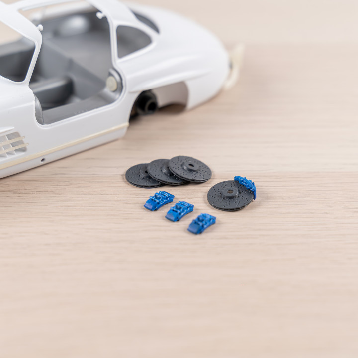 3D Printable Brake discs and calliper for 24th scale model cars by Anders