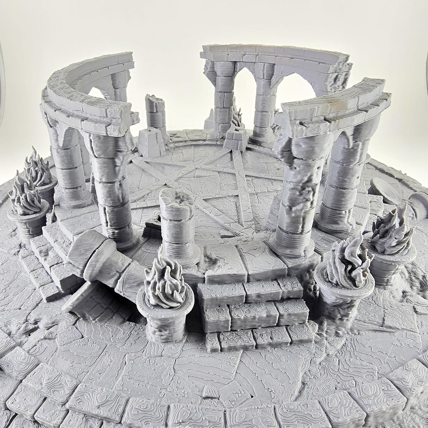 3D Printable Old Round Altar - Tabletop Terrain - 28 MM by MiniatureLand