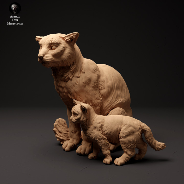 3D Printable Scottish Wildcat with Kitten by Animal Den Miniatures