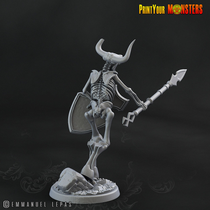 3D Printable MINOTAUR LANCE AND SHIELD by PrintYourMonsters