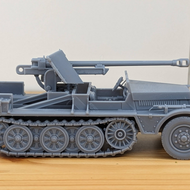 3D Printable Half-track Sd.Kfz.10/5 with armor and 5cm PAK 38 + Crewmen ...