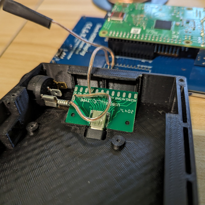 3D Printable CarPi Pi 3B+ and 5 inch screen case by A