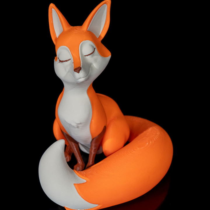 3D Printable Wise Fox Bookend by Stlflix