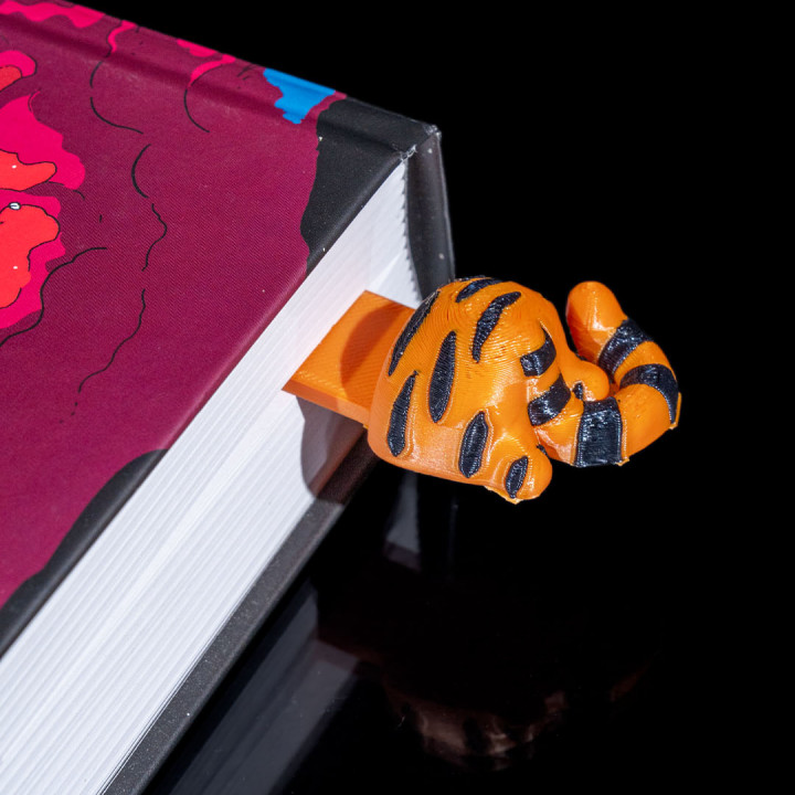 3D Printable Cute Animal Bookmark by Stlflix