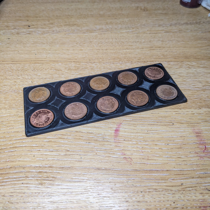 3D Printable 32mm round to 30mm square wargaming movement tray base ...