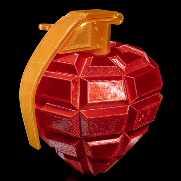 3D Printable Love Grenade by Stlflix