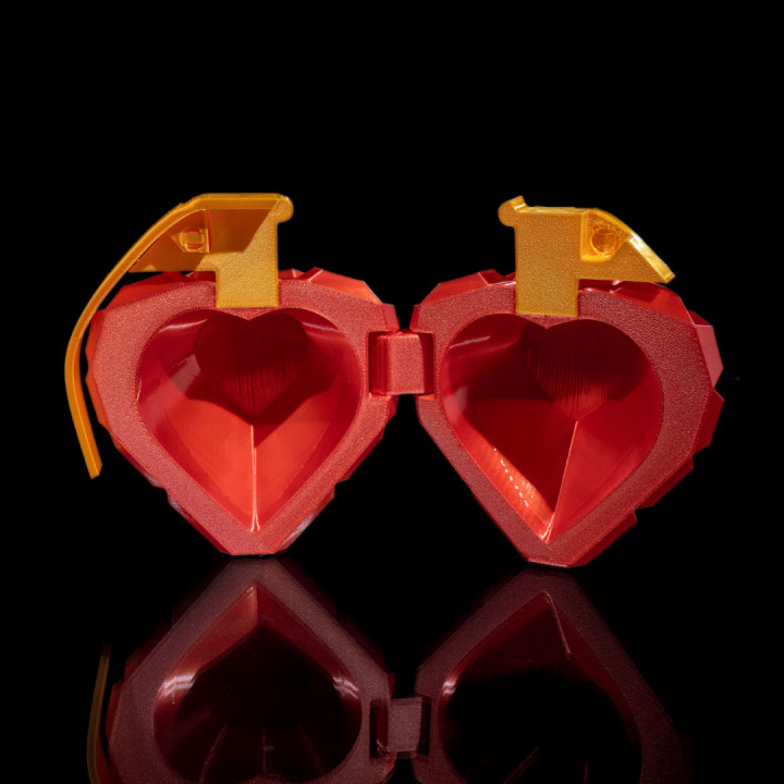 3D Printable Love Grenade by Stlflix