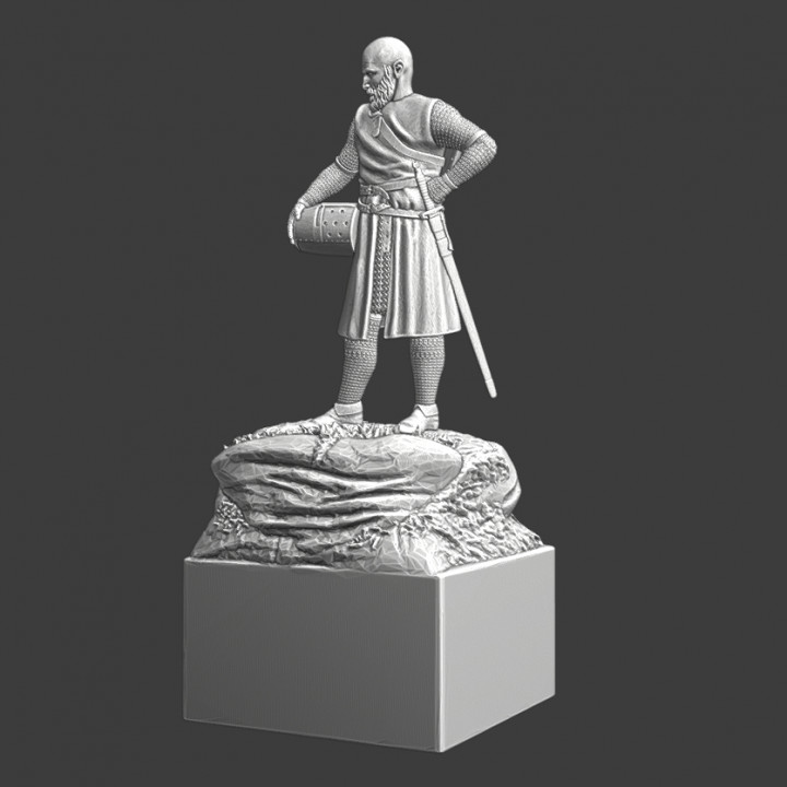 3D Printable Medieval Crusader knight stand with helmet by Northern ...